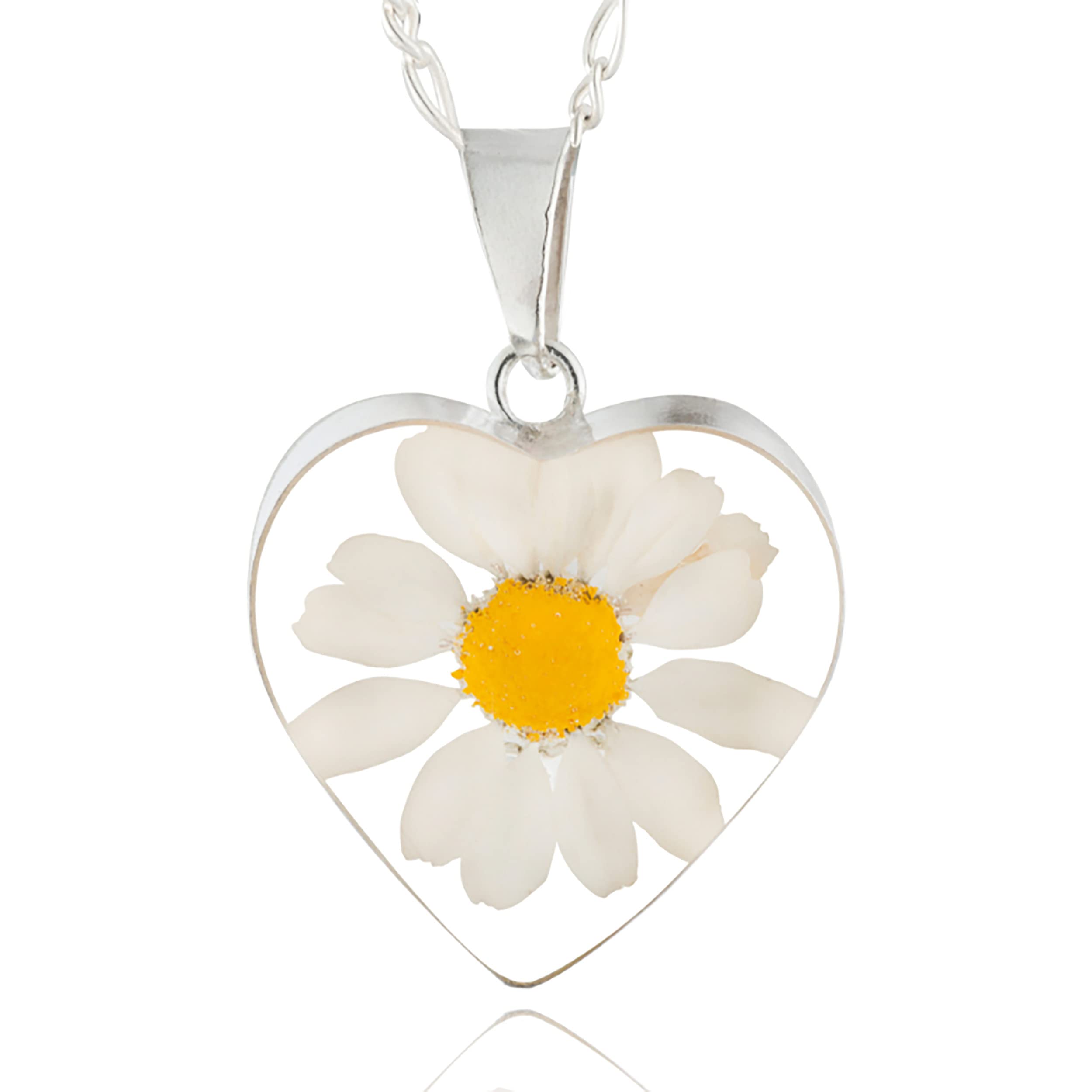 TAMI Real Daisy Necklace in Sterling Silver Heart Shape, 18" Figaro Chain, Floral Jewelry