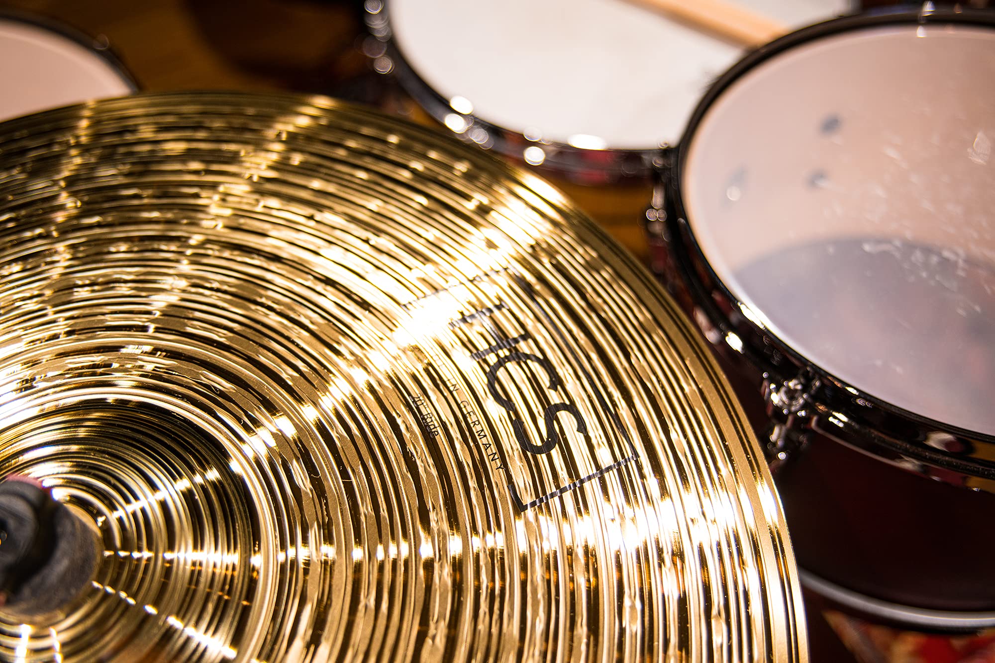 Meinl 20" Ride Cymbal - HCS Traditional Finish Brass for Drum Set, Made in Germany, 2-YEAR WARRANTY (HCS20R)