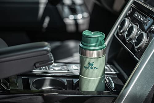 STANLEY Trigger Action Travel Mug 0.47L Hammertone Green β Keeps Hot for 7 Hours - BPA-free Stainless Steel Thermos Travel Mug for Hot Drinks - Leakproof Reusable Coffee Cups