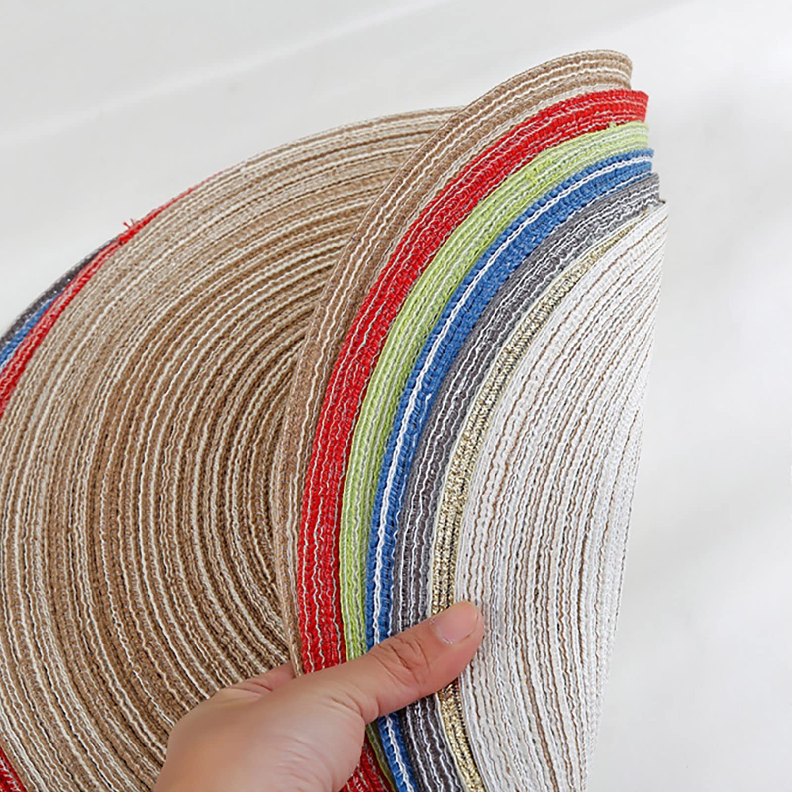 Round Dinner Table Centerpiece Placemats Washable Woven Vinyl Placemats for Dining Table Easy to Clean Plastic Placemats Dark Place Mats