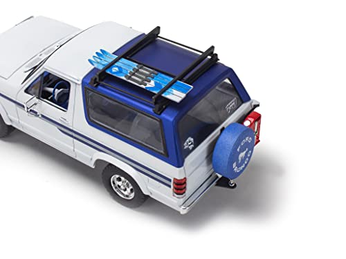 Revell 17242 '80 Ford Bronco w/Bass Boat & Trailer 1:24 Scale 157-Piece Skill Level 5 Model Truck Building Kit