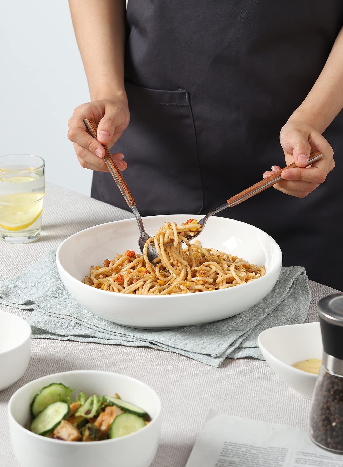 Teocera Pasta Bowls, Salad Bowls Set, Large Serving Bowls, 50 Ounce Porcelain White Bowls Set of 4 - Square Design, Microwave Dishwasher Safe
