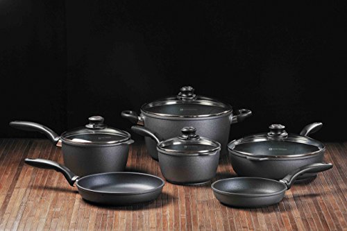 Swiss Diamond 8"x8" 2.1Qt Square Saute Pan HD Nonstick Diamond Coated Aluminum Square Saute Pan Includes Lid Dishwasher/Oven Safe