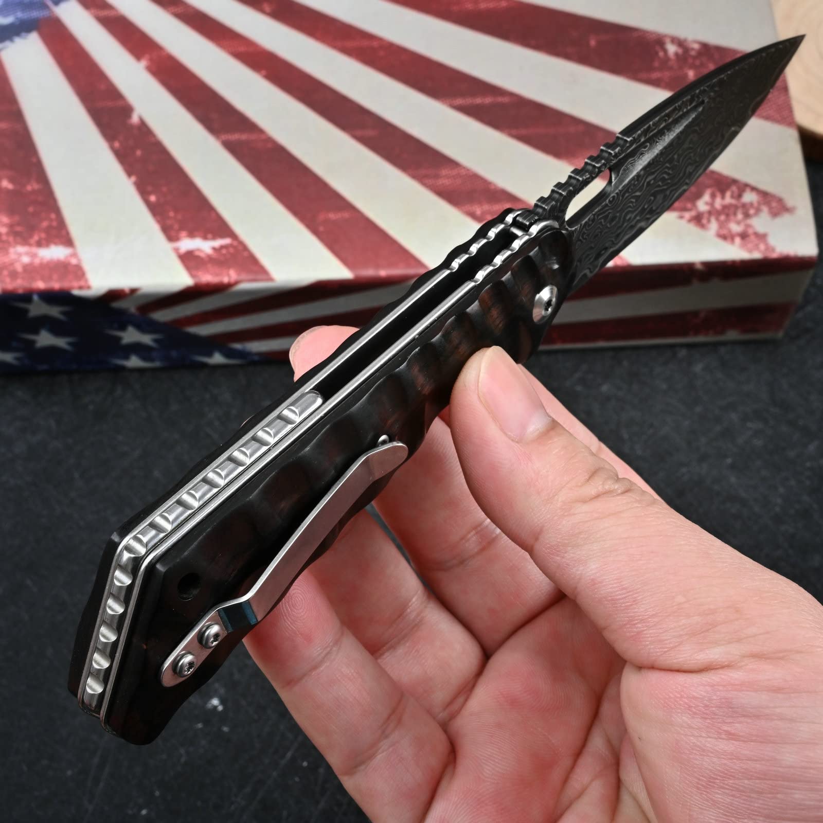 SDOKEDC Tactical Knives Damascus Pocket Knife for Men Handmade Folding Knife with Liner Lock for Outdoor EDC Camping Hunting Survival (SD611A)
