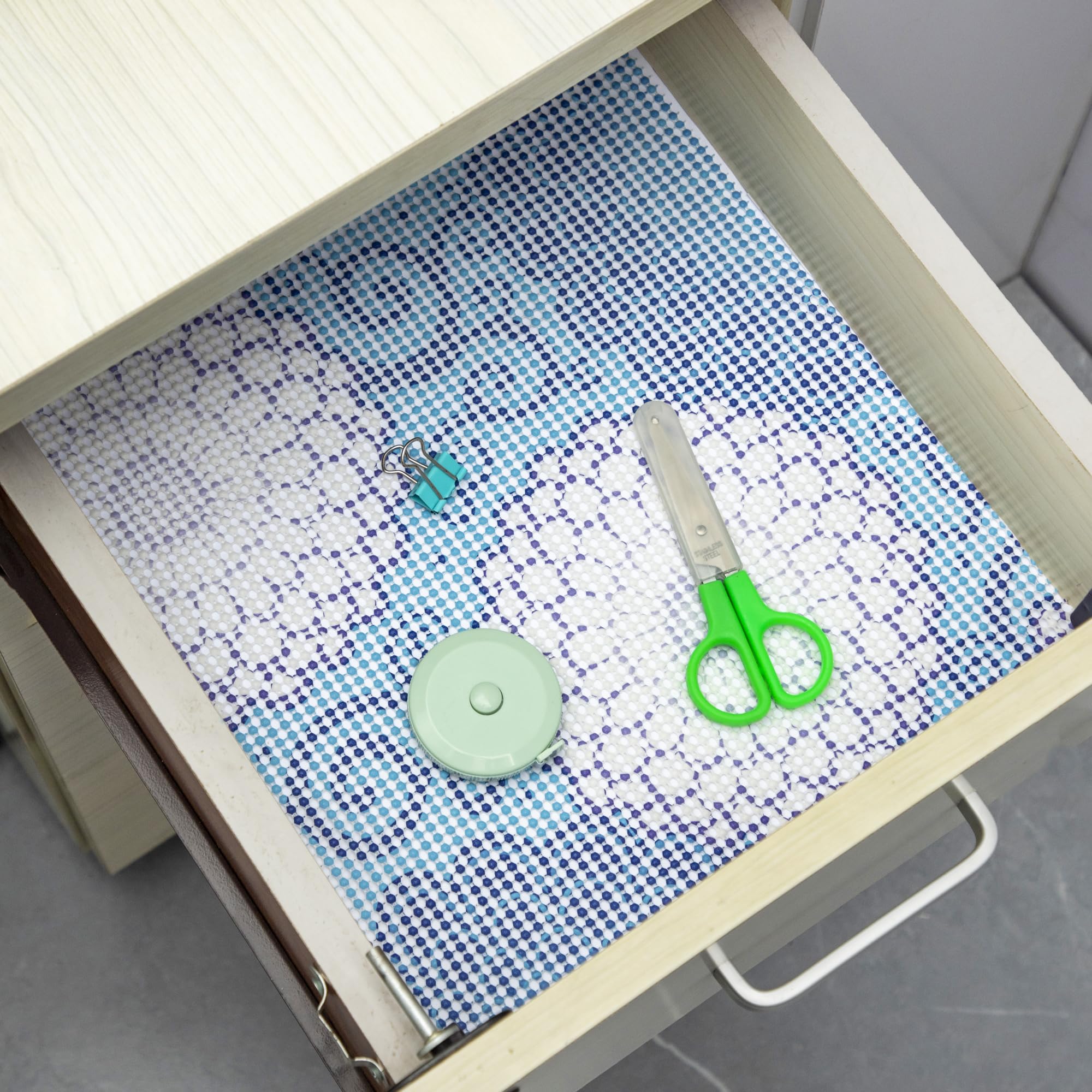 RAY STAR Shelf Liner, Non-Adhesive Refrigerator Liners for Shelves Washable 12 * 120 inch, Vinyl Shelf Drawer Liner Non-Slip Bathroom Cabinet Liner for Kitchen/Storage/Desks (Blue Circle)