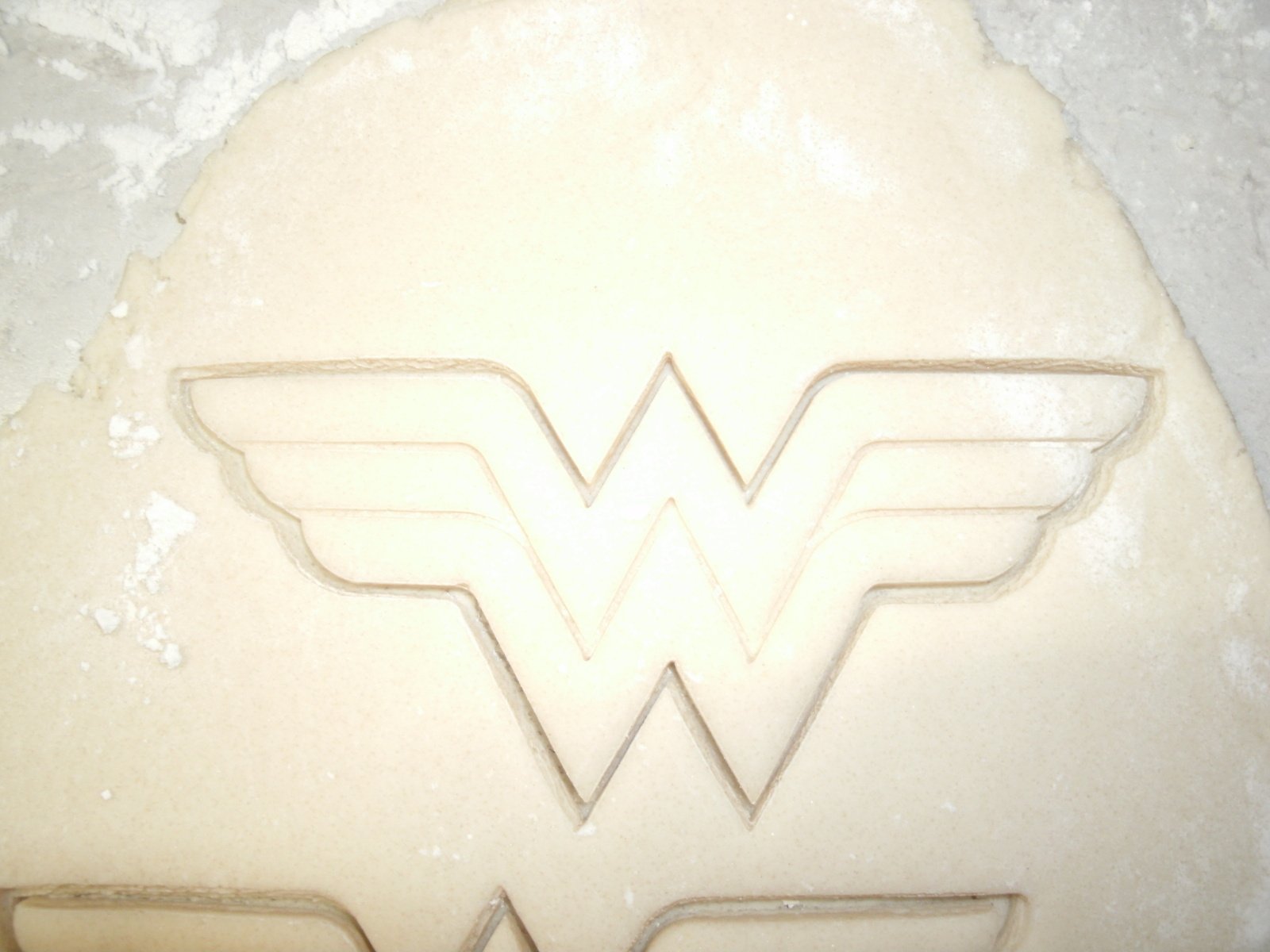 WOMAN SUPERHERO W DETAILED COOKIE CUTTER BAKING TOOL USA PR511
