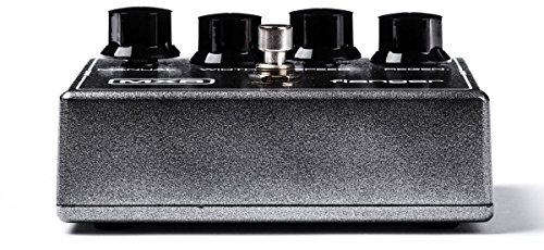 MXR M117R Flanger Guitar Effects Pedal Bundle with 4 MXR Right Angle Patch Cables