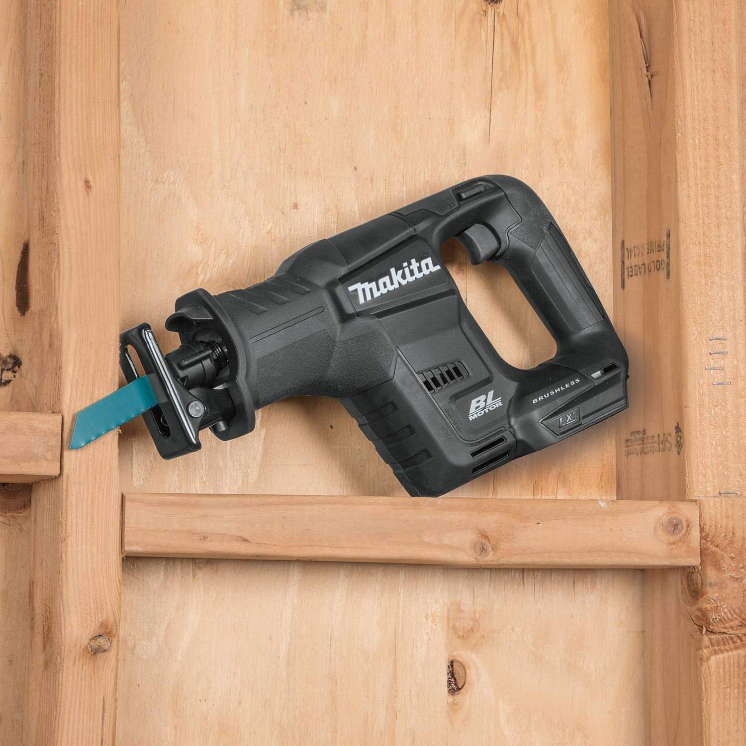 Makita XRJ07ZB-R 18V LXT Lithium-Ion Sub-Compact Brushless Cordless Reciprocating Saw (Tool Only) (Renewed)