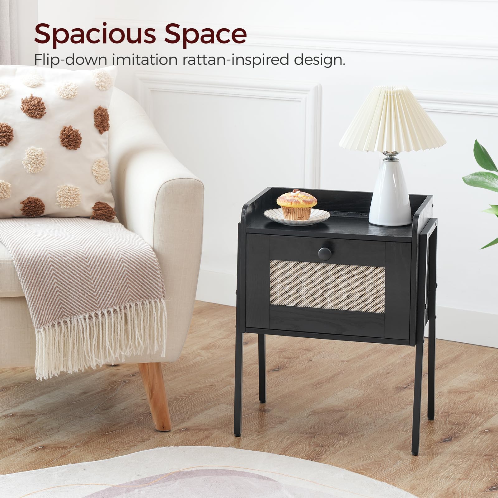 MAHANCRIS End Table ETHB73E01