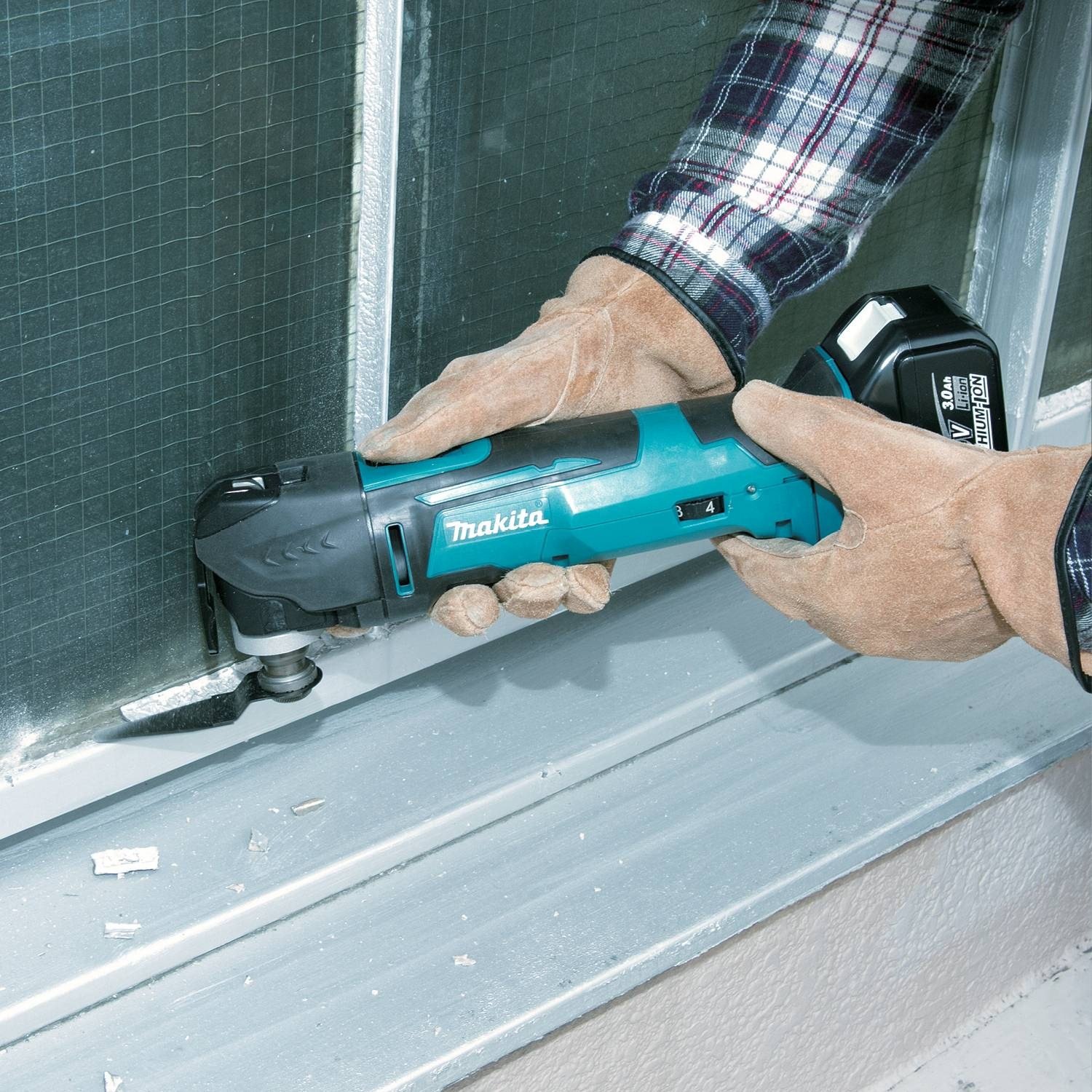 Makita XT269M 18V LXT Lithium-Ion Brushless Cordless 2-Pc. Combo Kit (4.0Ah) with XMT03Z 18V LXT Lithium-Ion Cordless Multi-Tool