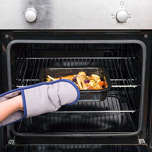 Russell Hobbs BW000751AMZ Romano 26 cm Square Roasting Pan, Enamel Baking Tray, Oven Tin, Easy-to-Clean, Vitreous Enamel Coating, Oven and Dishwasher Safe, 2 Year Guarantee, Black