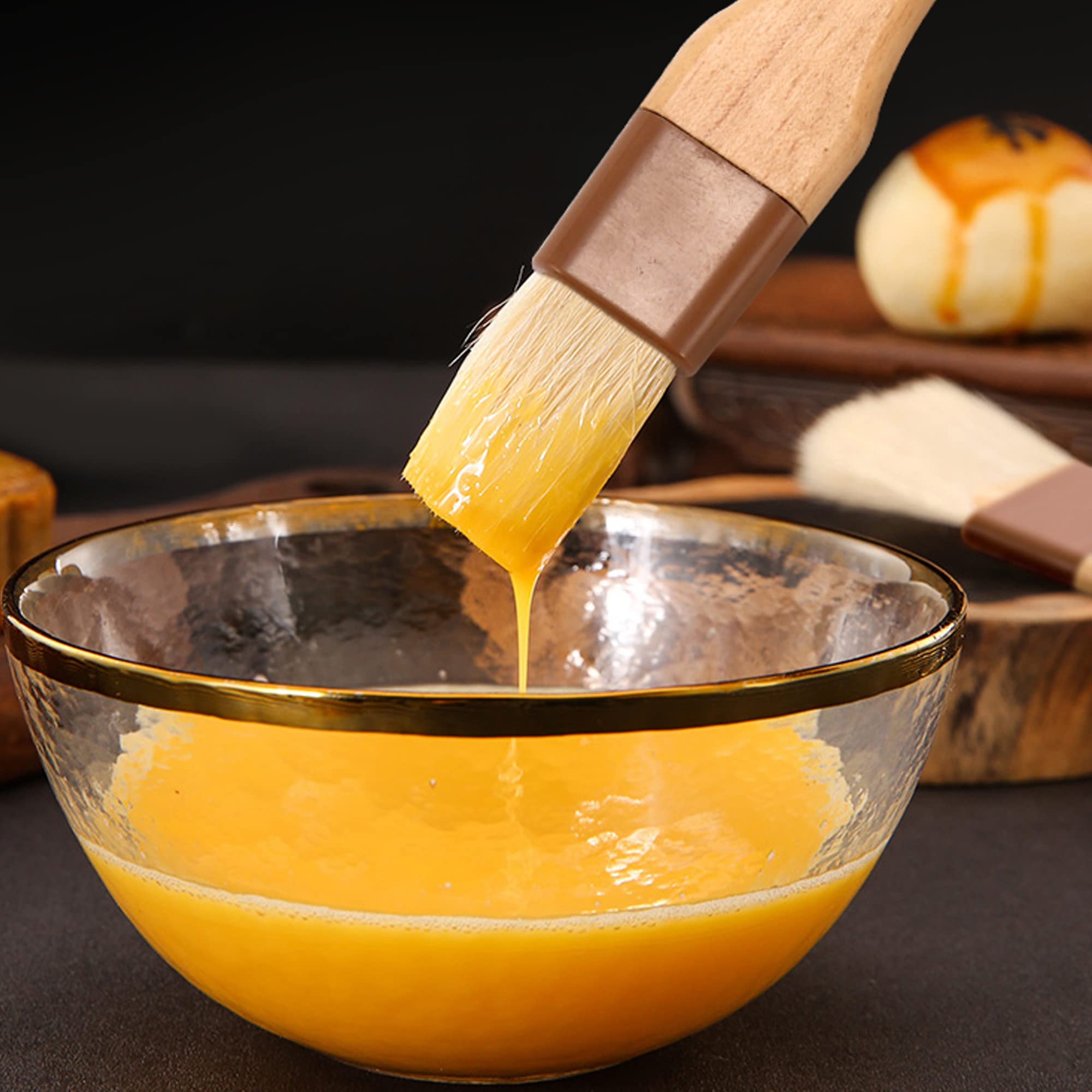 UOUYOO 2 Pieces Pastry Brushes Basting Boar Bristles and Beech Hardwood Handles 1 Inch, 1 1/2 Inch Oil Brush for Barbecue Spreading Butter Cooking Baking Brush