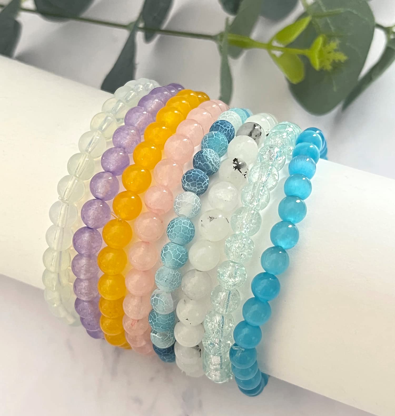WAINIS 16PCS 6mm Beaded Bracelets for Women Tiny Crushed Stone Crystal Bracelet Beaded Couples Stretch Unisex Stretch Bracelets Jewelry Gift