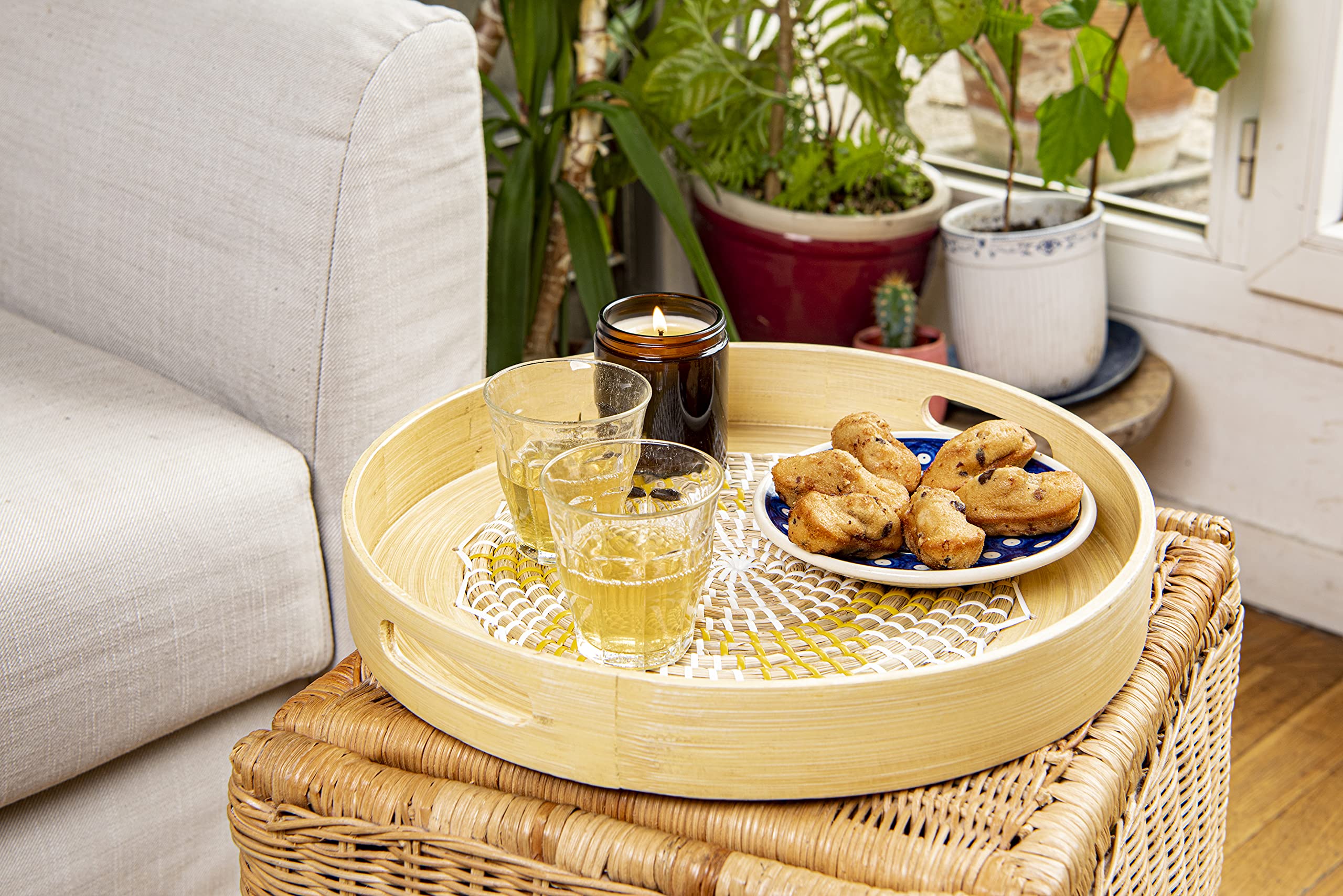 Round seagrass woven tray with handles, bamboo and seagrass tray, handmade decorative tray for table counter piece, coffee table and breakfast tray, wicker fruit basket, , hanging wall basket(14 inch)