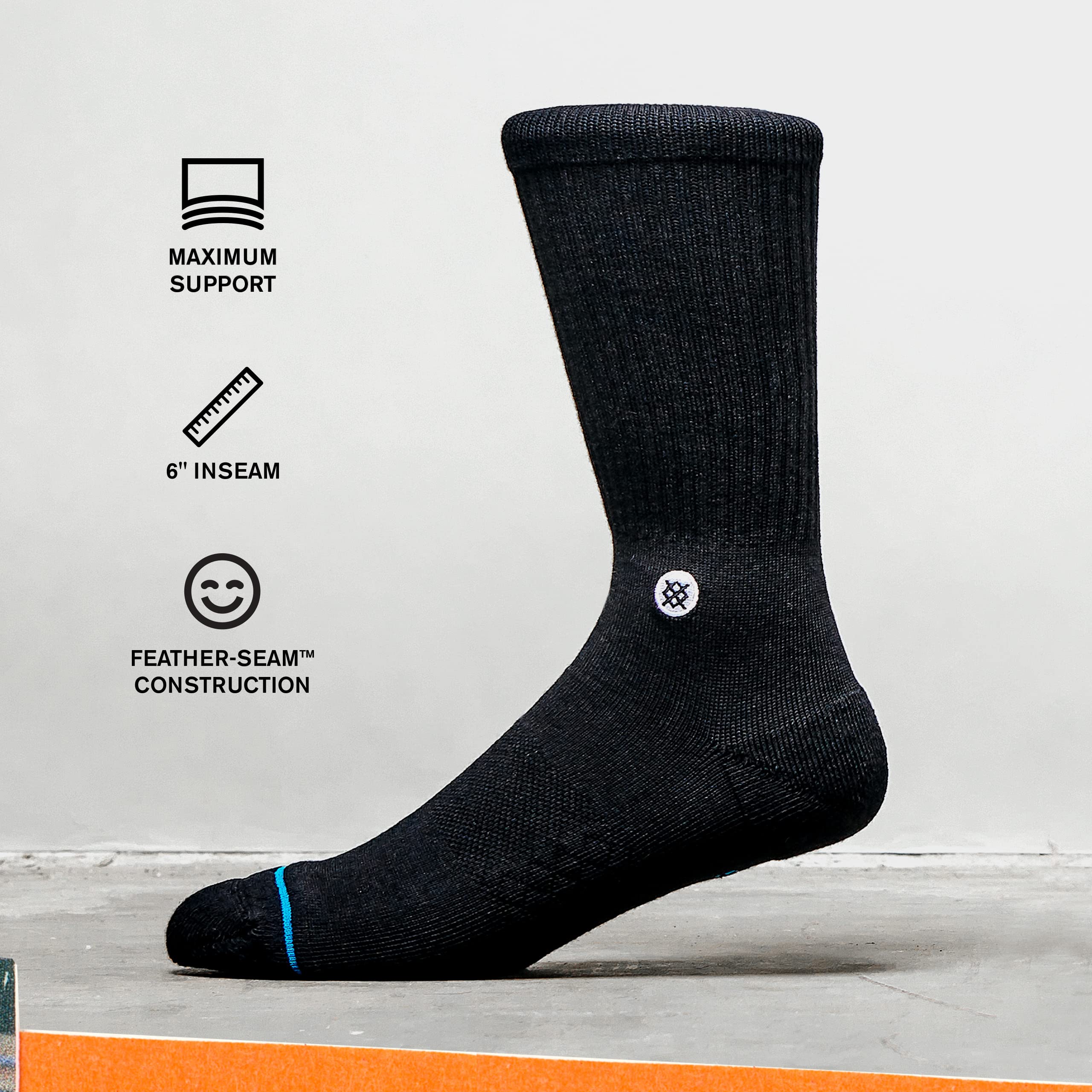 Stance South Park Bus Stop Vintage White MD (US Men's Shoe 6-8.5, Women's Shoe 8-10.5)