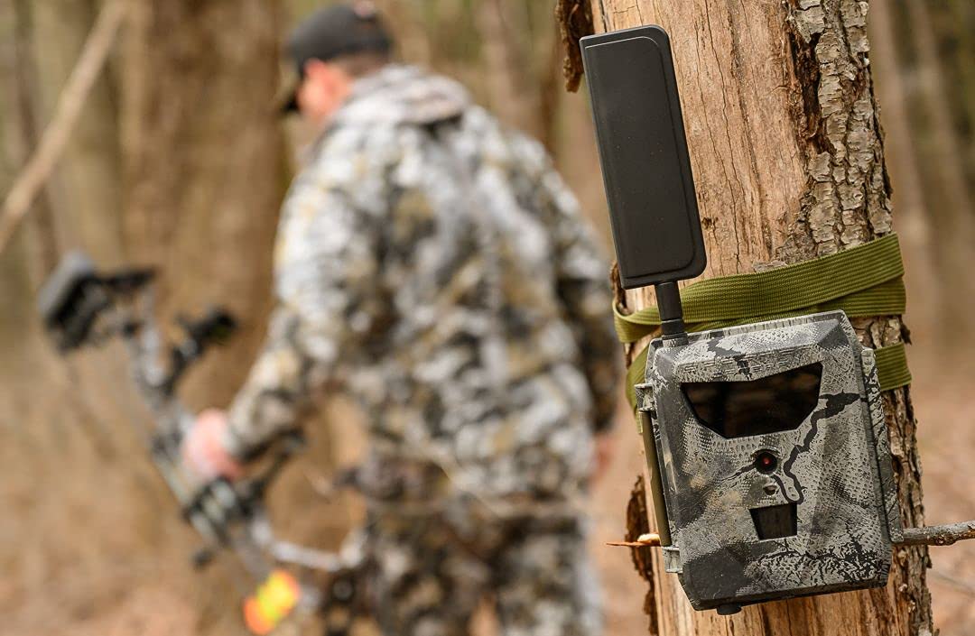 Spartan GoLive Next Generation Cellular Scouting Camera AT&T/Verizon/U.S. Cellular with 16G SD Card, Leading Hunting Trail Camera (Verizon GoLive GL-VLTEb)