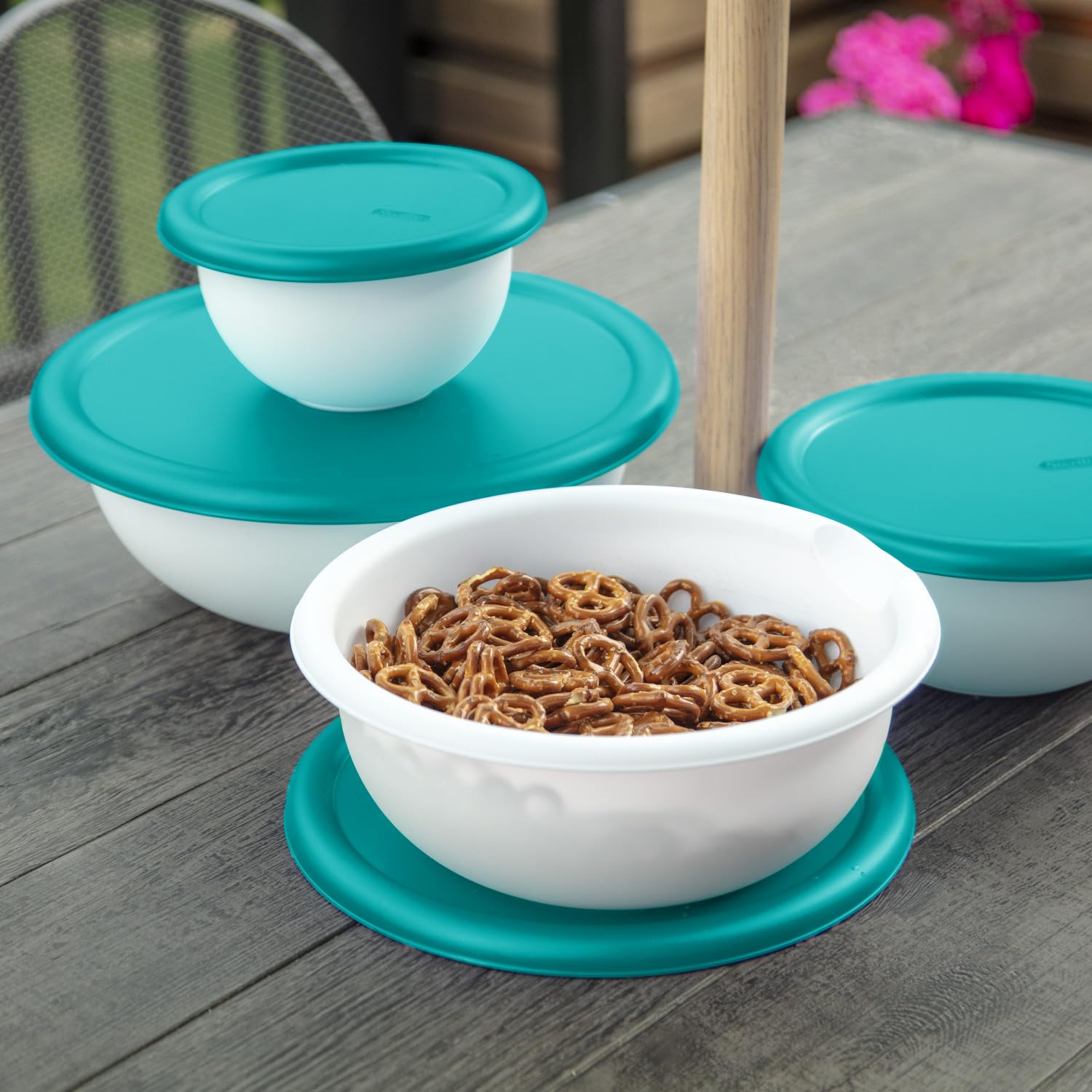 Sterilite 8-Piece Covered Bowl Set, 4 Plastic Bowls Ranging in Size w/ 4 Lids, Food Storage, Dishwasher and Microwave Safe, White and Teal lid, 6-Pack