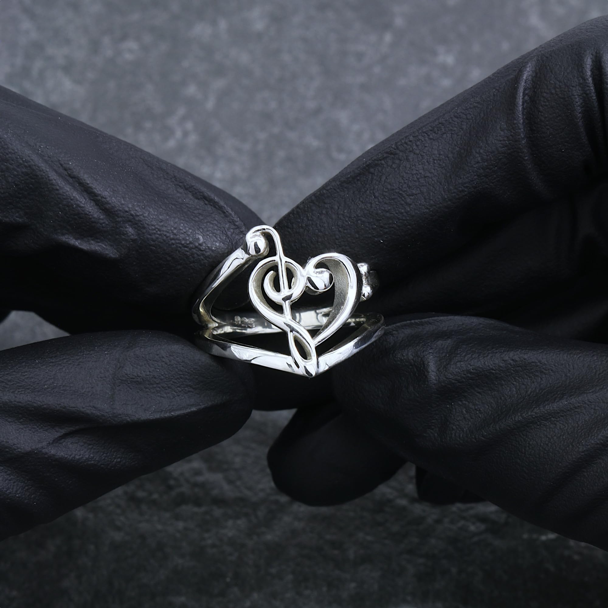 Moore's Jewelers .925 Sterling Silver Treble and Bass Clef Ring (9)