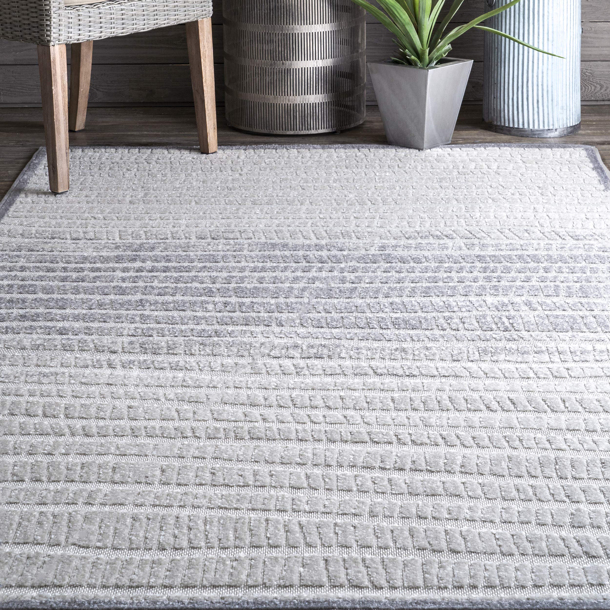 nuLOOM Danna Textured Stripe Indoor/Outdoor Area Rug, 5x8, Grey