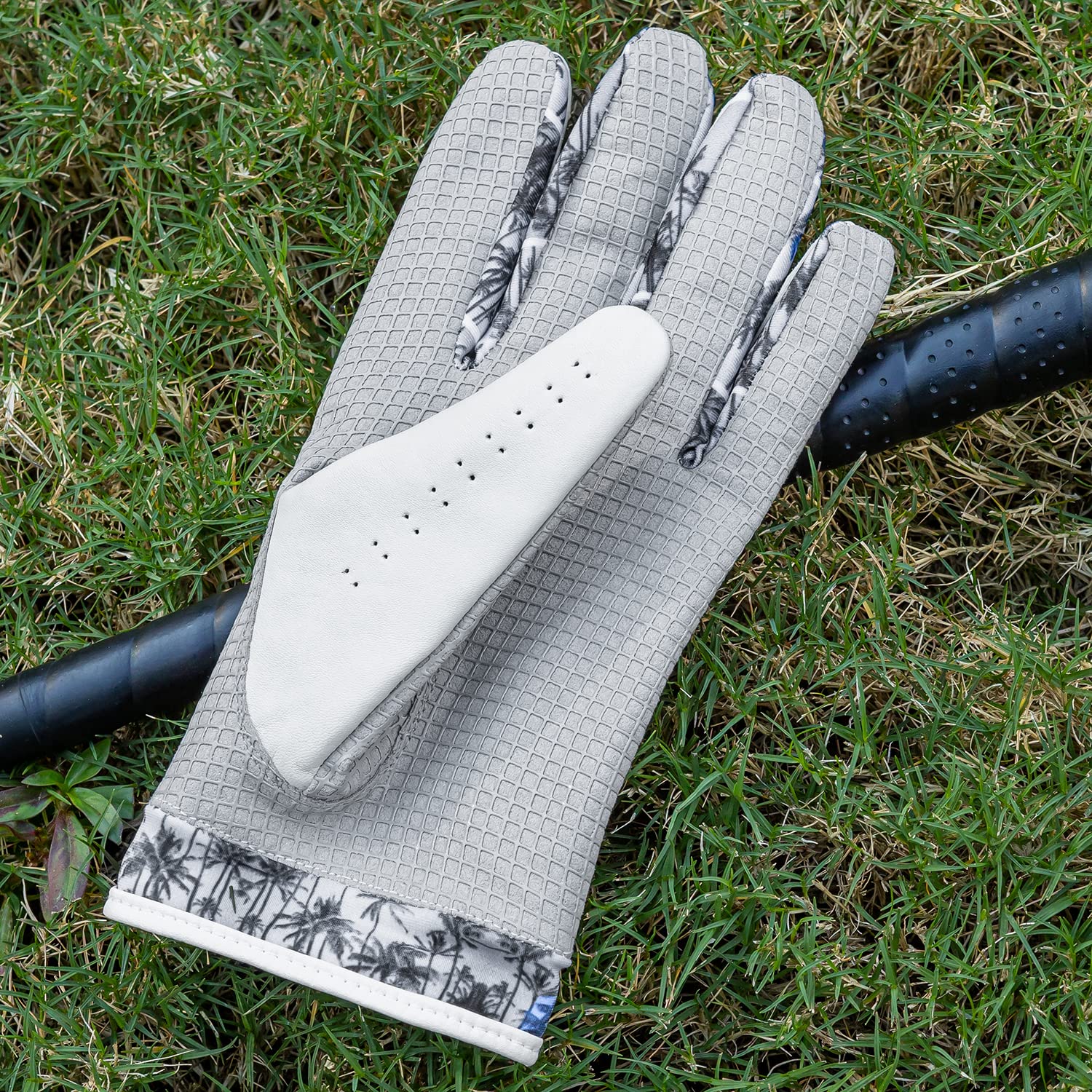 Simple Swing Golf Glove – Cabretta Leather W/ Silicone Gel Grip Extra Stability and 2X Durability Prevents Tears Slips from Sweaty Hands, Men’s Left Hand & Right (Medium, Left), White, Black, Grey