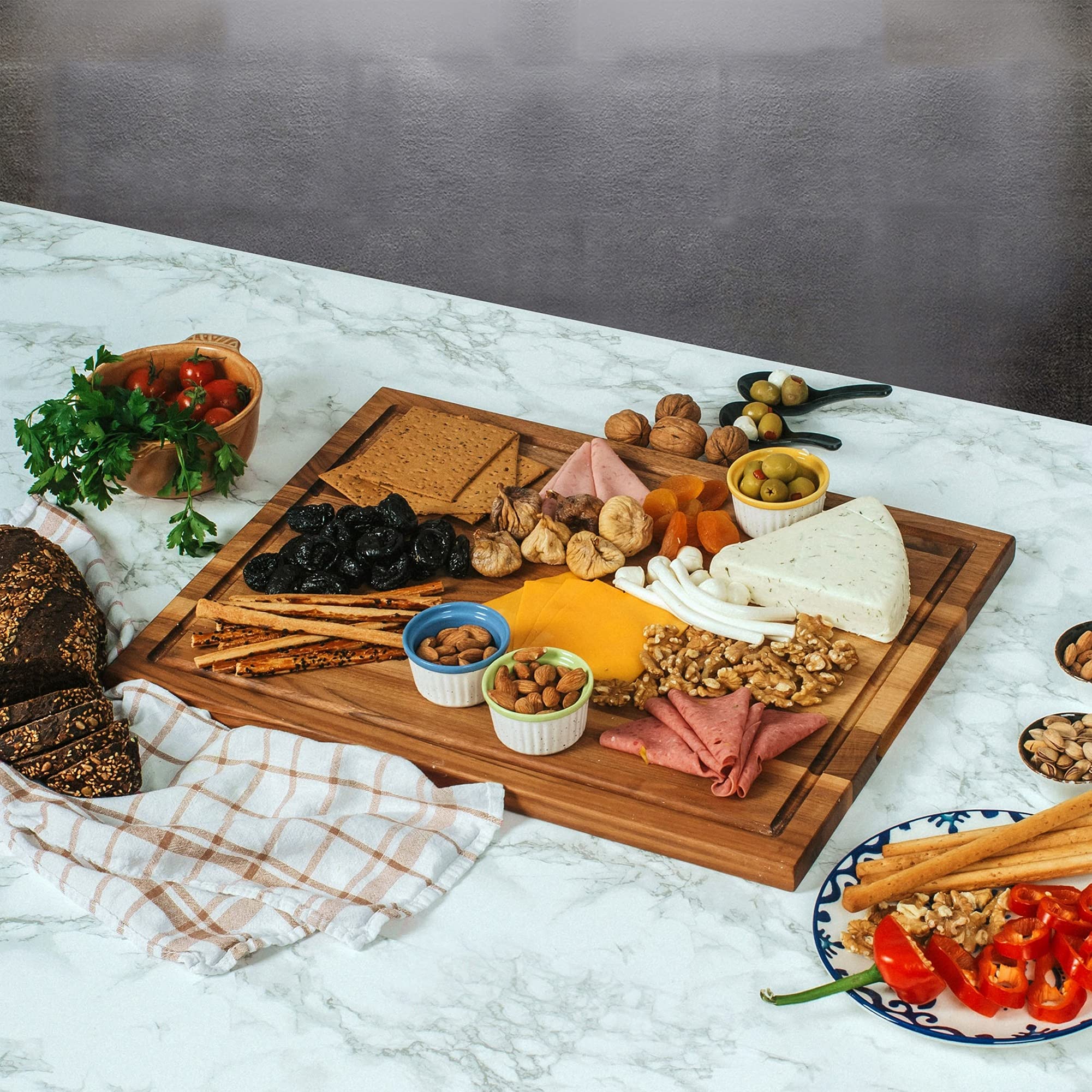 TeakCraft Large Walnut Cutting Board with Juice Grove, Chopping Board for Meat, Knife Friendly, Reversible, The Petra (20x15x1inch)