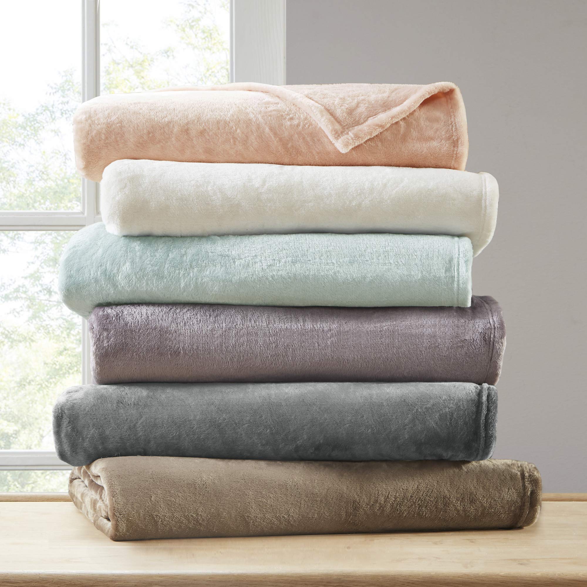Madison Park Microlight Luxury Throw Blanket Premium Soft Cozy for Bed, Couch or Sofa, King, Blush