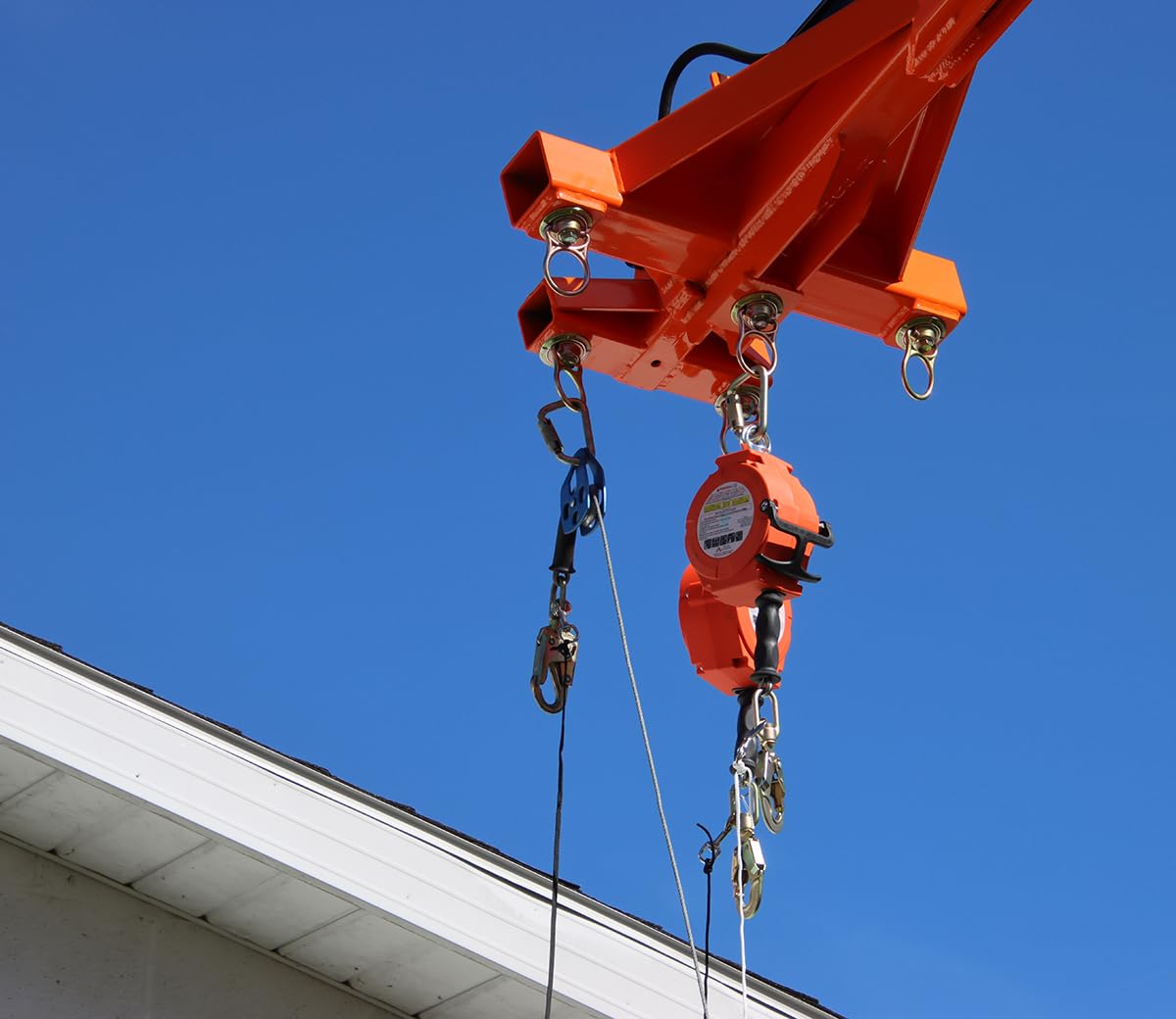 Malta Dynamics Hybrid Hog Self Retracting Lifeline 30' Class A & B, Quick-Action Braking System, YoYo Cable, Fall Protection Retractable Safety Lanyard - OSHA/ANSI Compliant Orange & Black