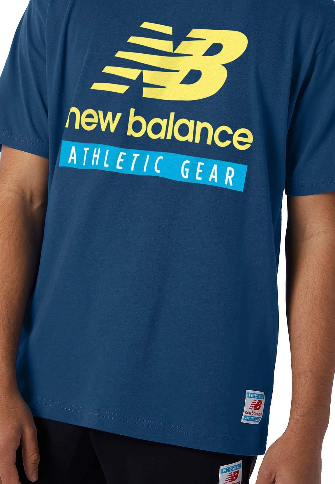 New Balance Men's NB Essentials Logo Short Sleeve, Captain Blue, Medium