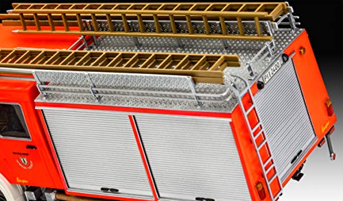 Revell Mercedes Benz 1017 LF16 Fire Engine (07655)