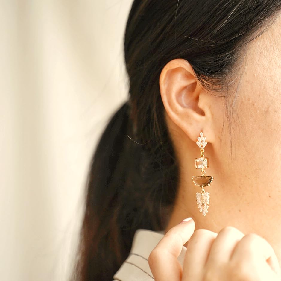 Vintage Flapper Art Deco Bridal Dangle Drop Earrings - Geometric Champagne Gold Chandelier Design, Perfect for 1920s Inspired Wedding,Bridal,Bridesmaid, and Prom
