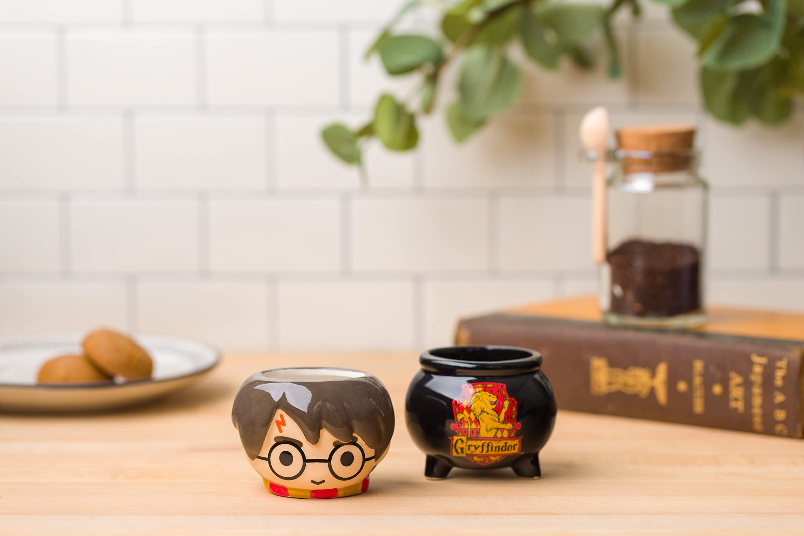 Silver Buffalo Harry Potter Gryffindor Cauldron 2pc Ceramic 3D Sculpted Mini Cup Set, Perfect as a Sugar, Cream, or Milk set, 3.5 Ounces