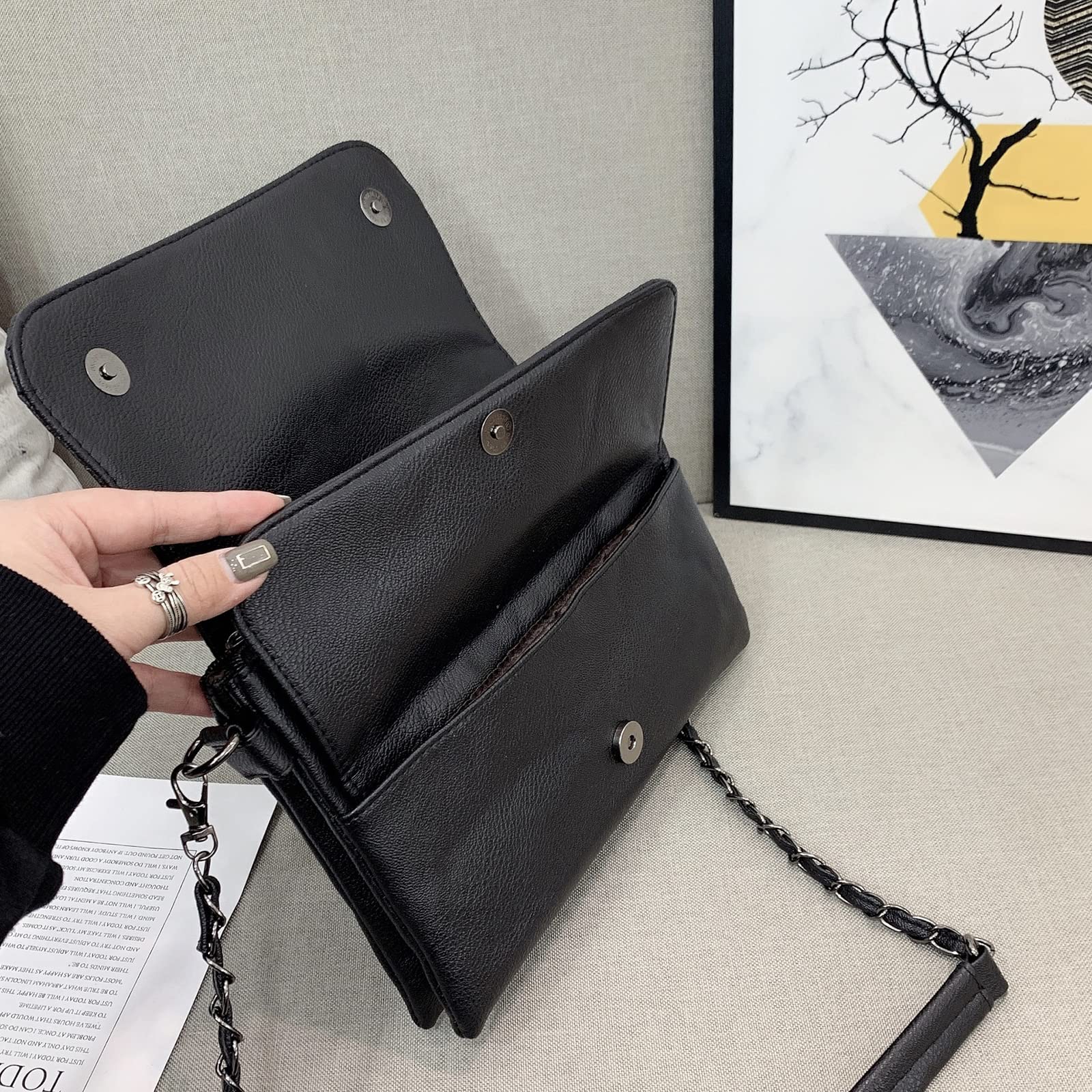 Studded Skull Messenger Bag Gift for Women, Vegan Punk Chain Bag Gothic Purse Shoulder Crossbody Rivet Handbag Black