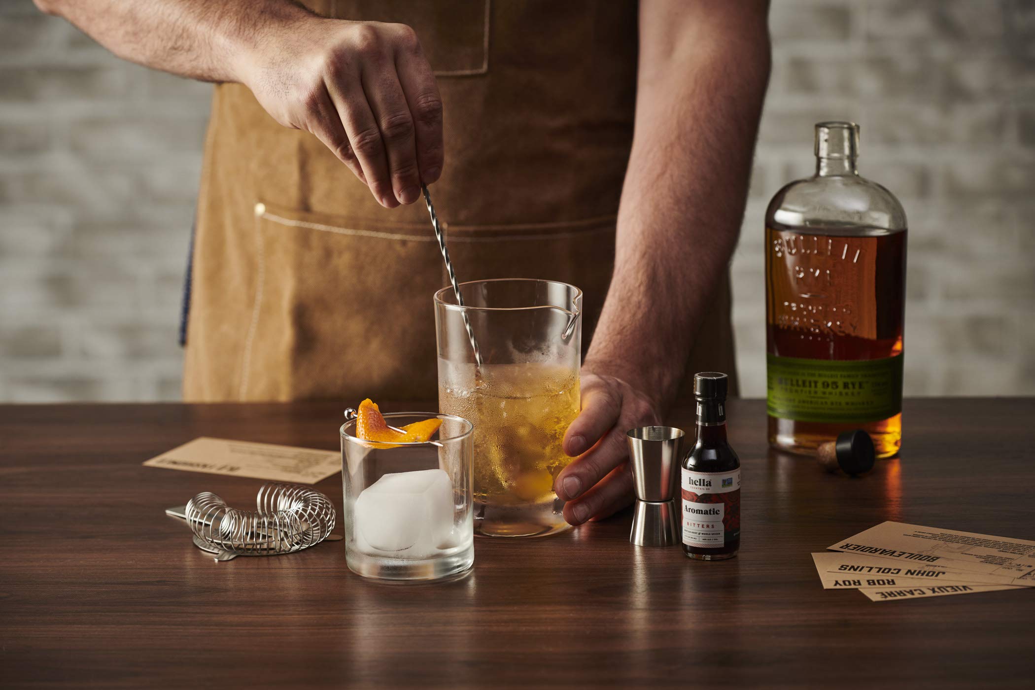 Whiskey Cocktail Kit: Rocks Drinking Glass Set, 750ml Crystal Mixing Glass, Ice Cube Mold, Stainless Bar Spoon Muddler, Strainer, Jigger, Garnish Picks, Bitters, Recipes Cards for Old Fashioned & More