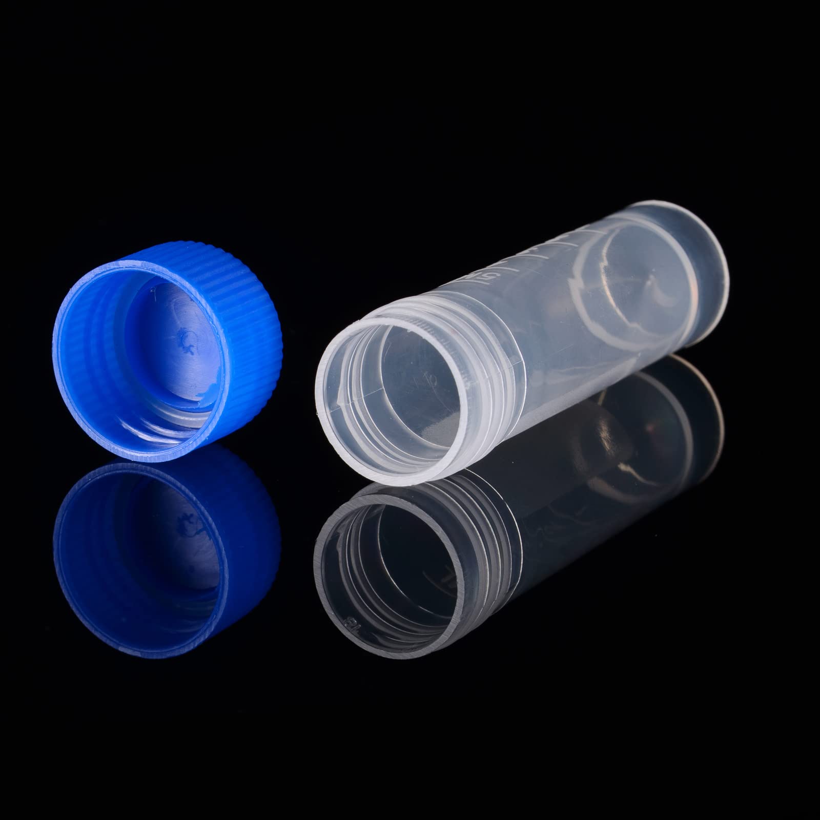 USAMILY 5ml Plastic Cryo Tubes, Graduated Test Tube with Blue Screw Caps for Laboratory, 50pcs
