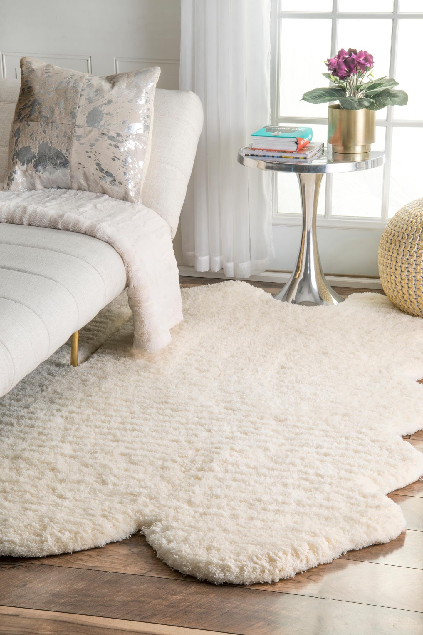 nuLOOM Sheepskin Sexto Pelt Shag Area Rug, 4' 9" x 6', Natural