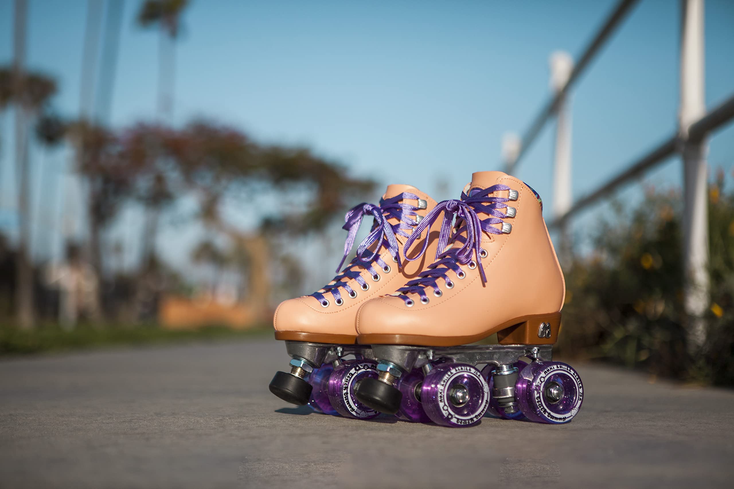 Moxi Skates - Beach Bunny - Fashionable Womens Roller Skates | Peach Blanket | Size 9