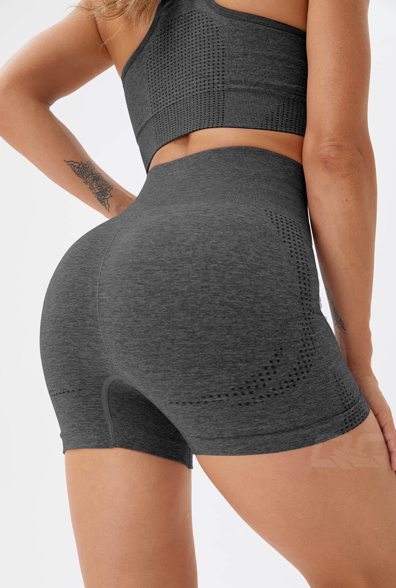 QOQ Women's Seamless Yoga Shorts High Waist Tummy Control Push up Running Elastic Shorts Compression Hot Pants Black M
