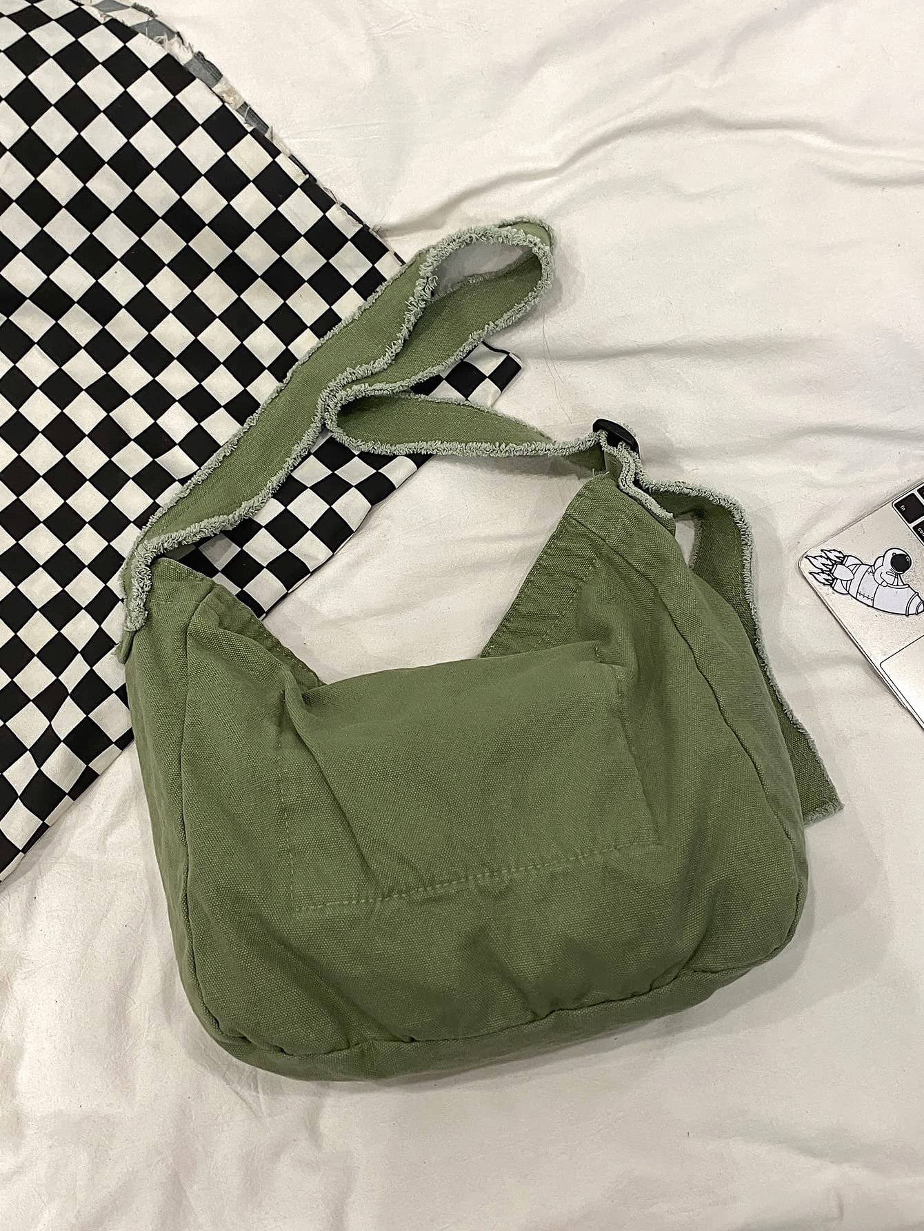 WDIRARA Women's Shoulder Handbags Adjustable Strap Hobo Bags Canvas Tote Bag Green one-size