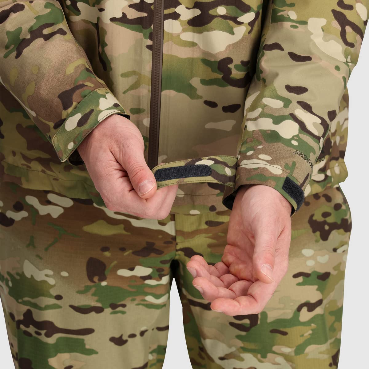 Outdoor Research - OR Pro Allies Microgravity Jacket - Multicam - Lightweight Camo Rain Jacket, Waterproof, Helmet Compatible