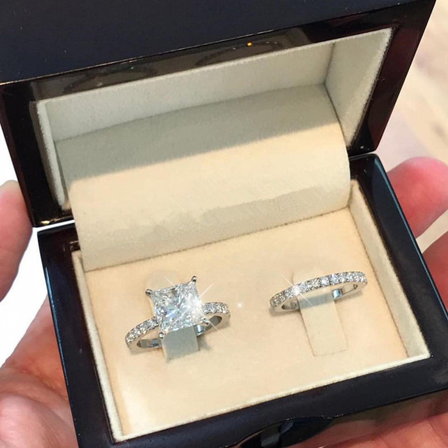 XIAOMEIO Rings for Women,Gifts for Women,Square Bridal Rhinestone Engagement Ring Full Diamond Zirconia Solitaire Ring