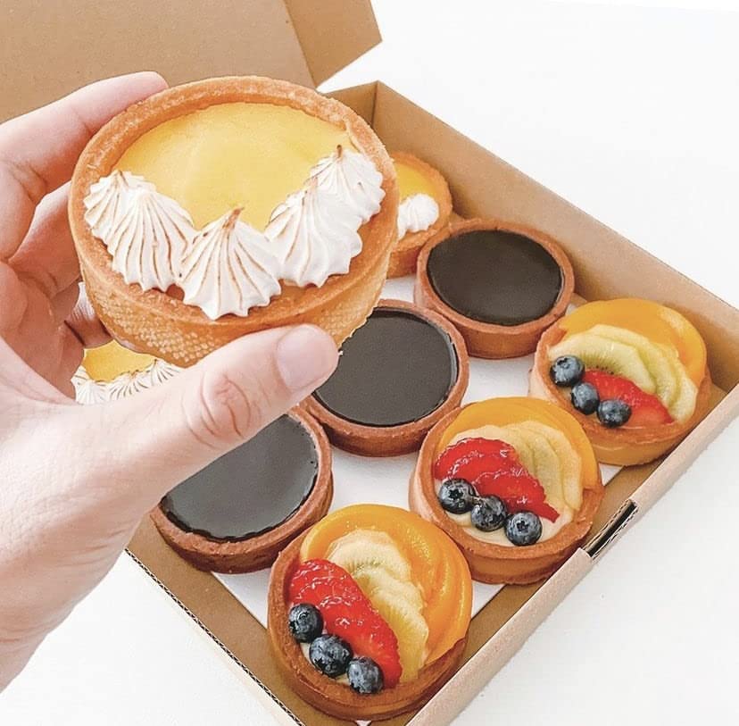 Uyauld Stainless Steel Tart Ring, 9CM Heat-Resistant Perforated Cake Mousse Ring, French Pastry Baking Mold Round Shape (10 Round 3.5 inch)