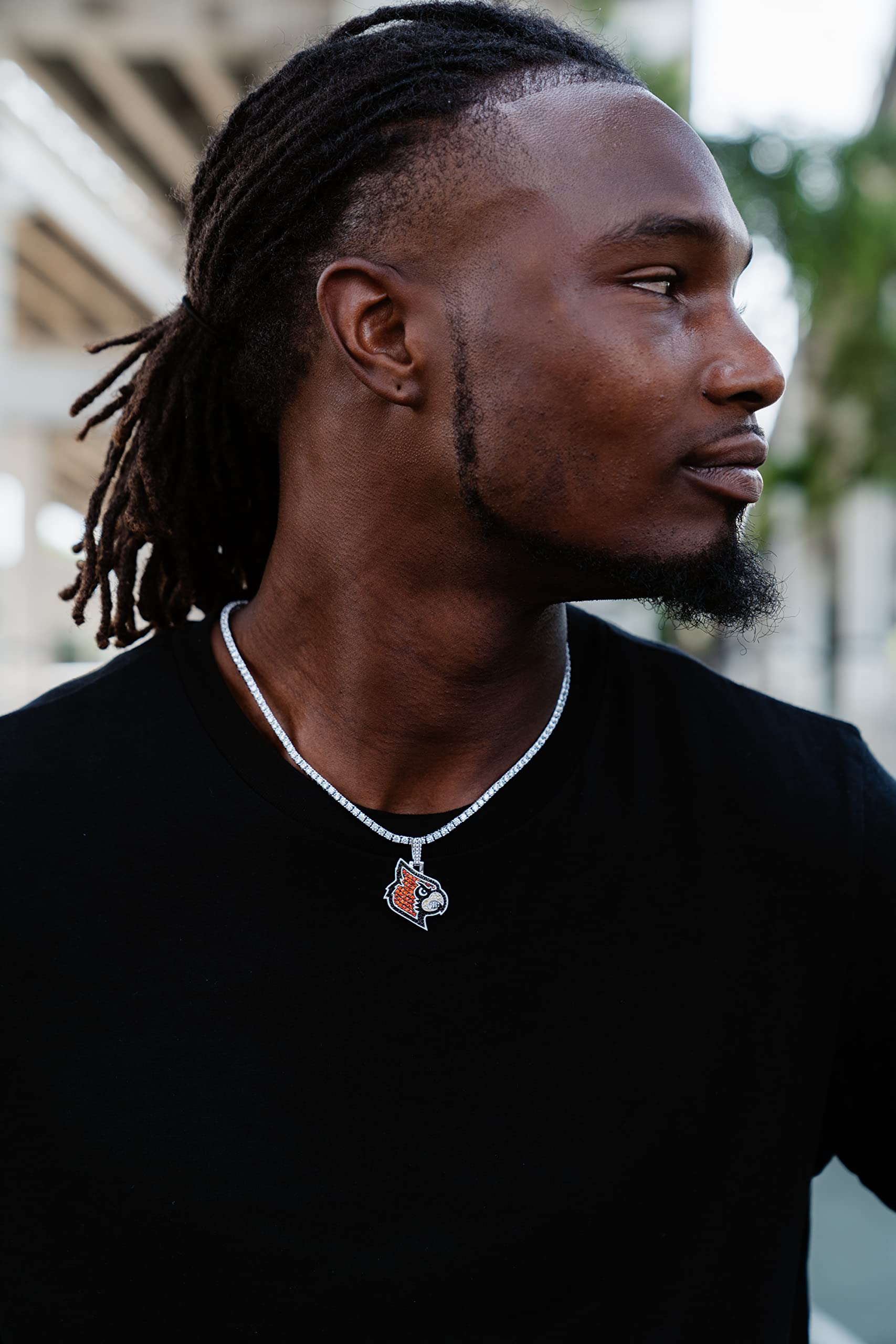The GLD Shop [NCAA Louisville Cardinals Logo Pendant - White Gold