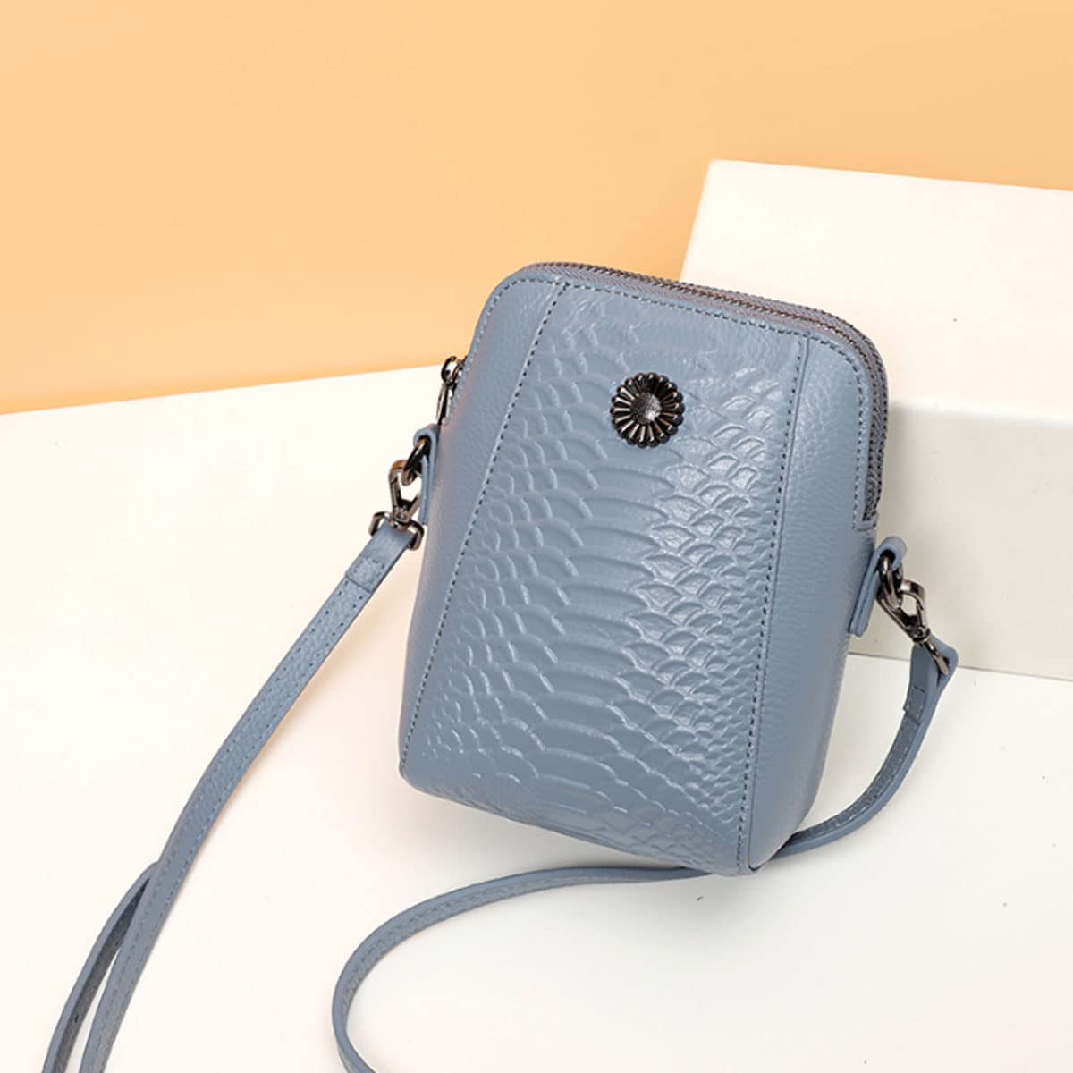 YOUNXSL Cell Phone Purse,Cowhide Small Crossbody Bags for Women,Lightweight Crocodile Pattern Shoulder Bag for Ladies