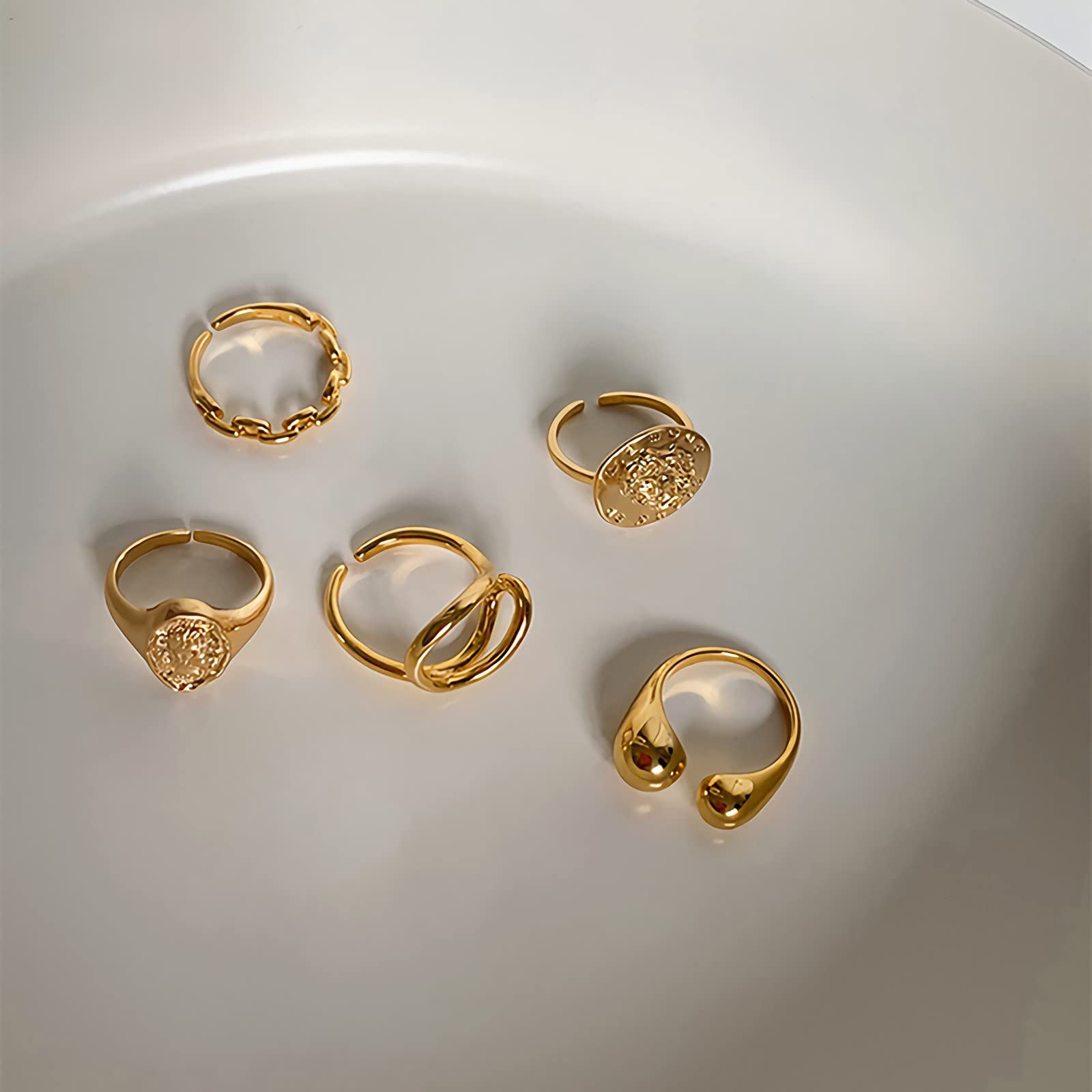SLOONG 4 Pcs Chunky Chain Rings Set Open Ring 14k Gold Plated Ring Braided Twisted Signet Ring Stacking Band Ring Trendy Minimalist Statement Jewelry for Women Men Adjustable