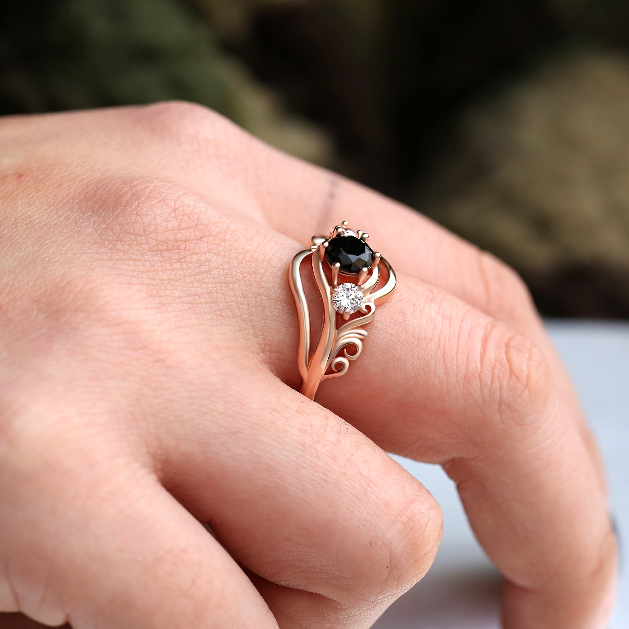 Witch Ring Unique Black Stone Prong Setting Twist Band Design Rose Gold Color Women Engagement Finger Rings Wholesale