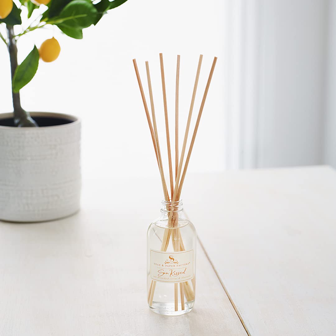 Soap & Paper Factory Sun Kissed 3.65 oz Reed Diffuser Clear
