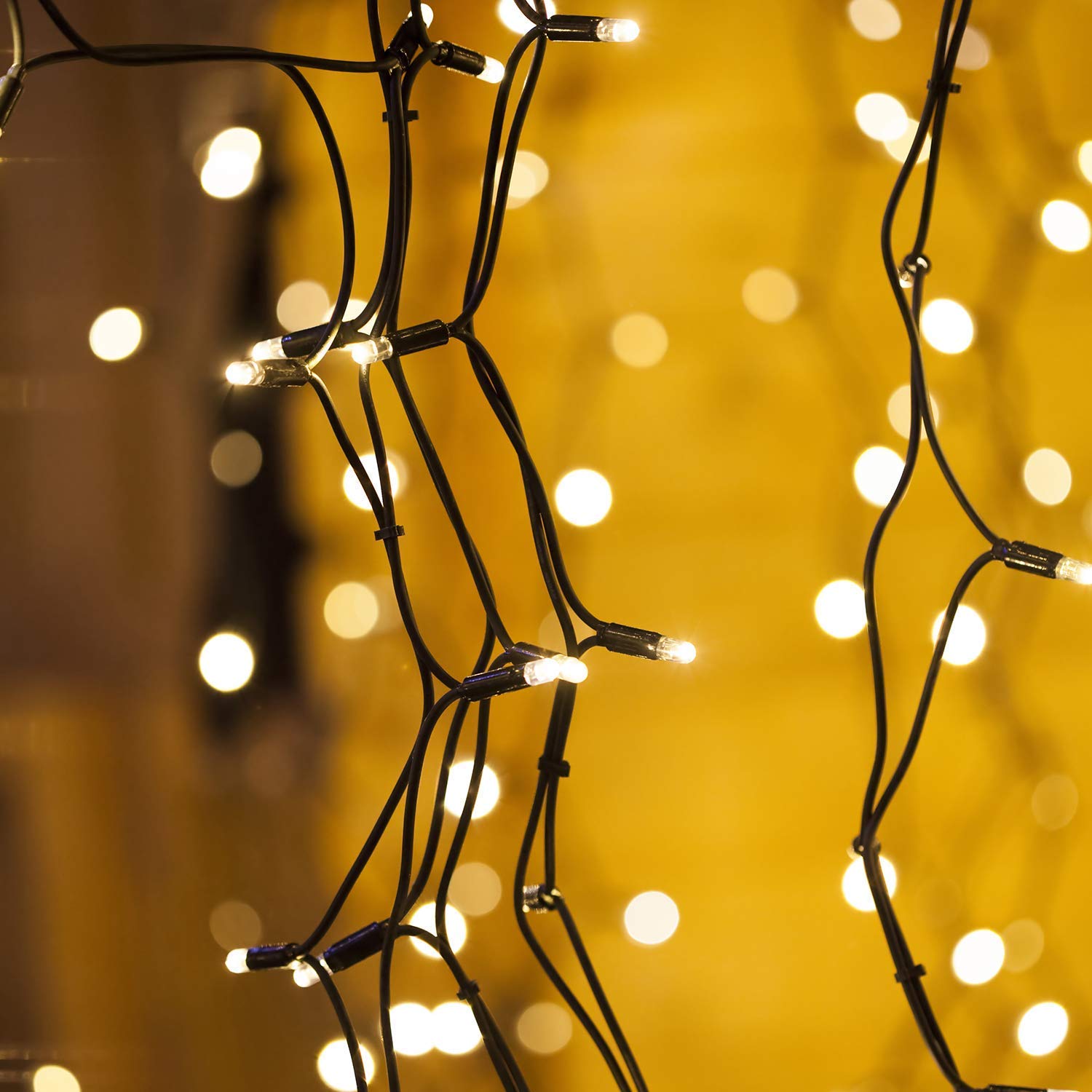 Moor Dual Powered - Solar + USB Plug in - 72ft 200 LED Fairy Lights Waterproof Decorative Fairy String Lights for Garden, Patio, Home, Wedding, Party, Christmas (Dual Powered, WarmWhite-1Pack)