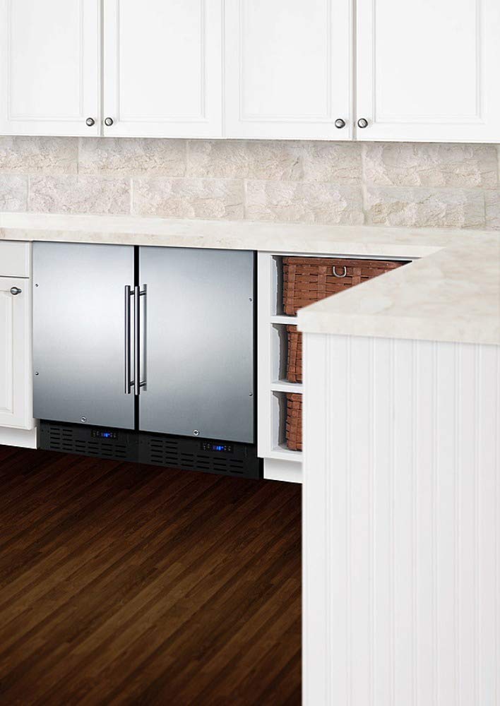 Summit Appliance BIM18SSADA 18" Wide ADA Compliant Frost-Free Icemaker for Built-in or Freestanding Use with Stainless Steel Door and Black Cabinet, Lock, Digital Thermostat, Digital Display