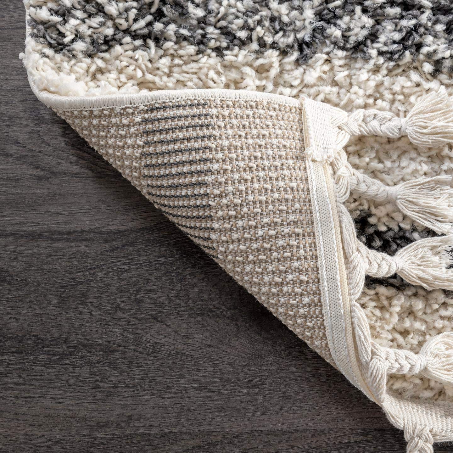 nuLOOM Kiera Moroccan Diamond Shag Tassel Area Rug, 9x12, Off-white