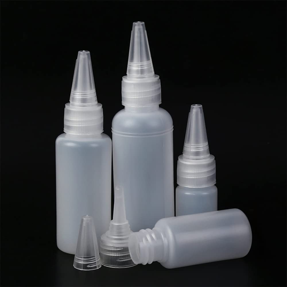TOPYUEYILIYI 4 Pack Small Squeeze Bottle Empty Squirt Bottle Small Sauce Bottle with Twist Top Cap Plastic Bottle for Holding Condiment Oil Crafts